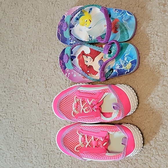 Shoes | Bundle Of Little Girl Flip Flips And Water Shoes Size 91 | Poshmark